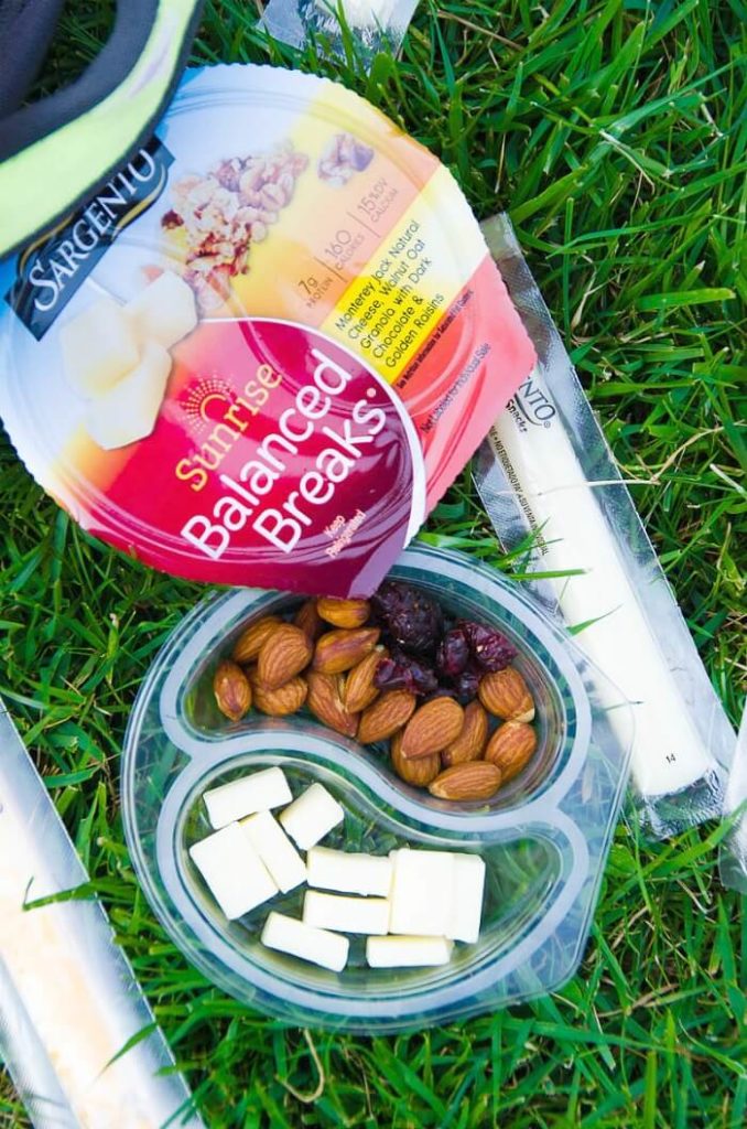 Hiking with Kids {EASY TIPS!} - Mama Loves Food