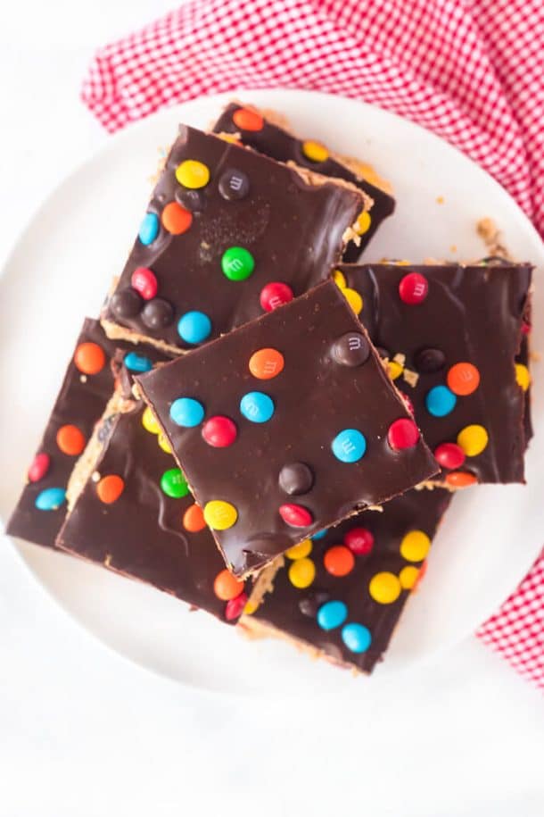 No Bake Monster Cookie Bars - Mama Loves Food