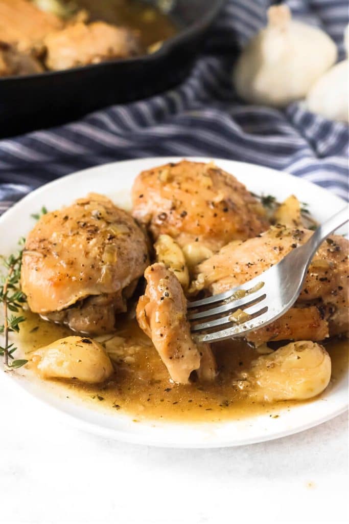 40 Clove Garlic Chicken - Mama Loves Food
