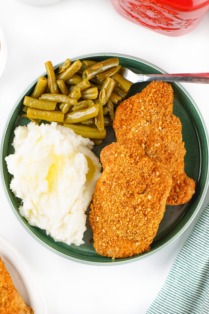 Homemade Shake and Bake - Mama Loves Food